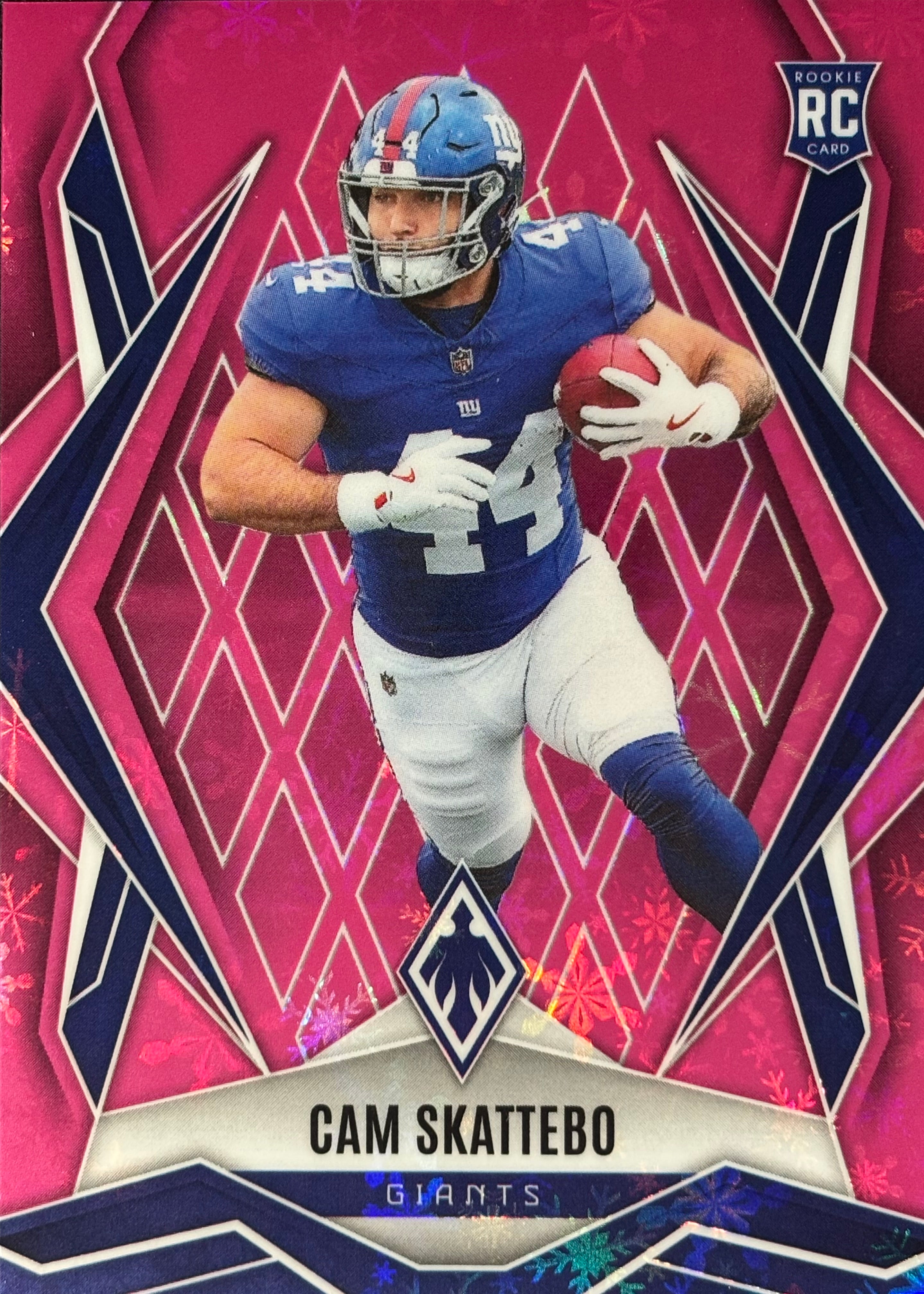 Cam Skattebo Phoenix Pink Snow /299 Rookie Giants – Wayne Collection