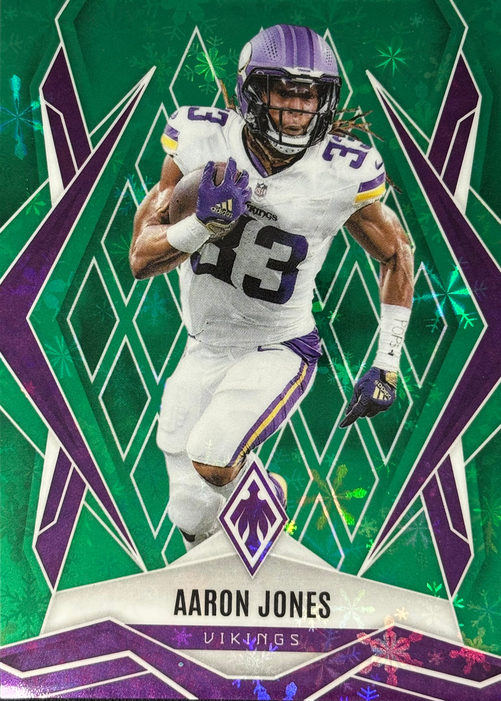 Aaron Jones Phoenix Green Snow /149 Vikings – Wayne Collection